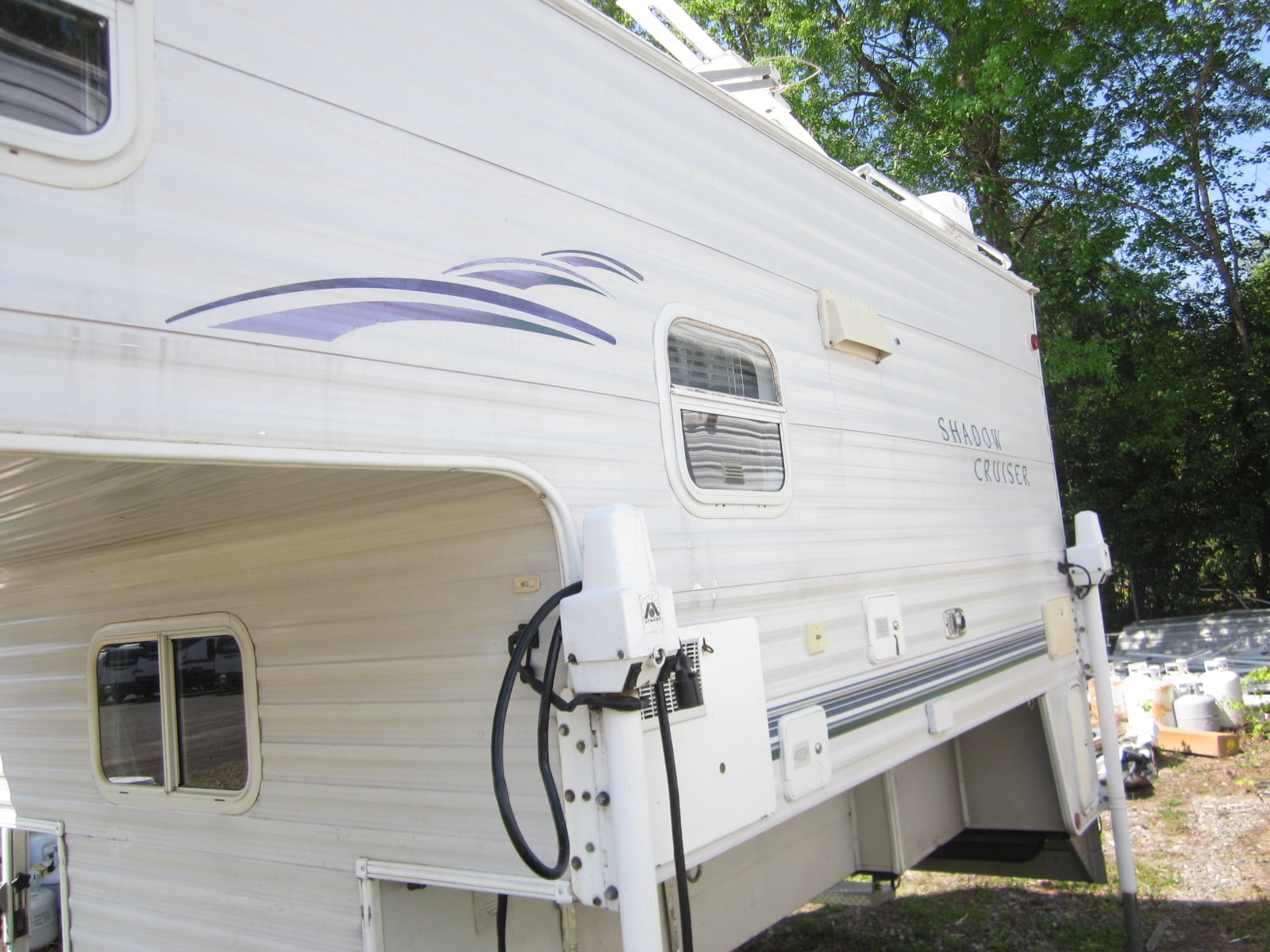 961 Shadow Cruiser Truck Camper | Gloucester RV